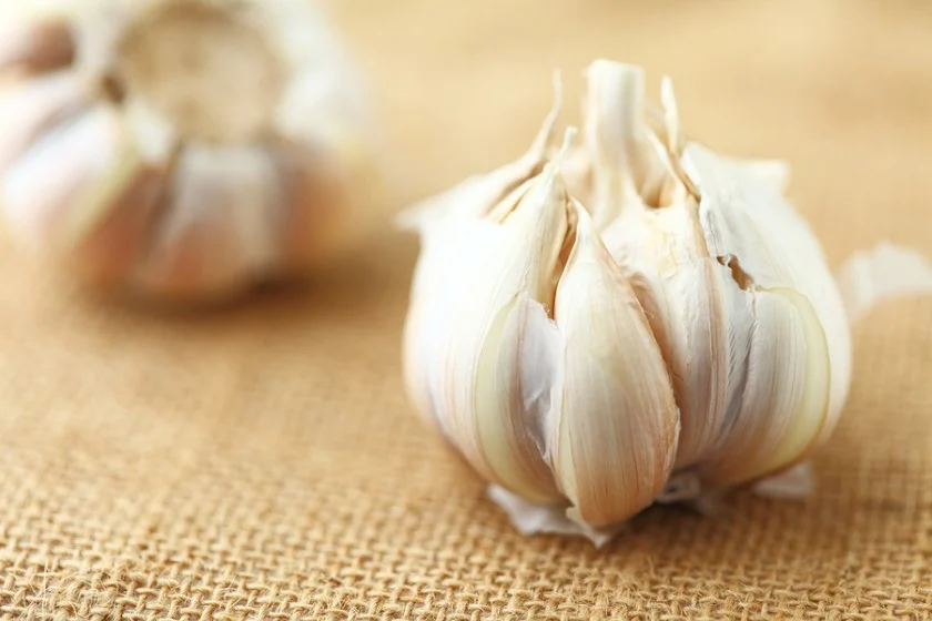 How to Juice With Garlic: Its Health Benefits and Ways to Make It ...