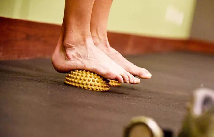 How to Build Strong and Flexible Feet — Healthy Builderz