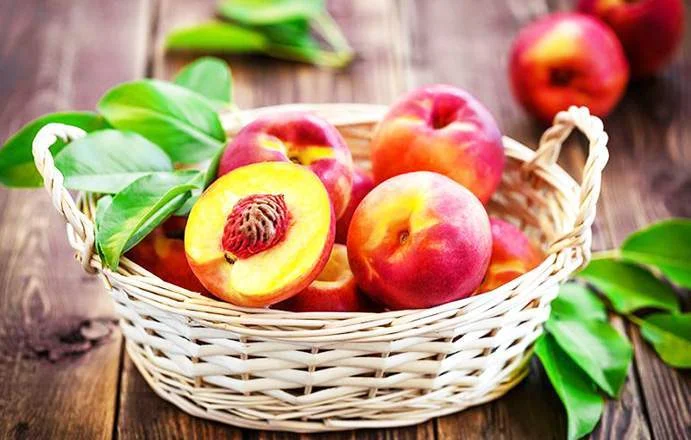 Reasons for You to Eat Nectarines — Healthy Builderz