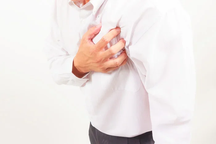 Common Causes of Chest Heaviness — Healthy Builderz
